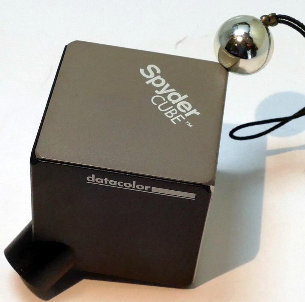 Datacolor SpyderCube SC200 3D Advanced Calibration Tool & Profiling So ...